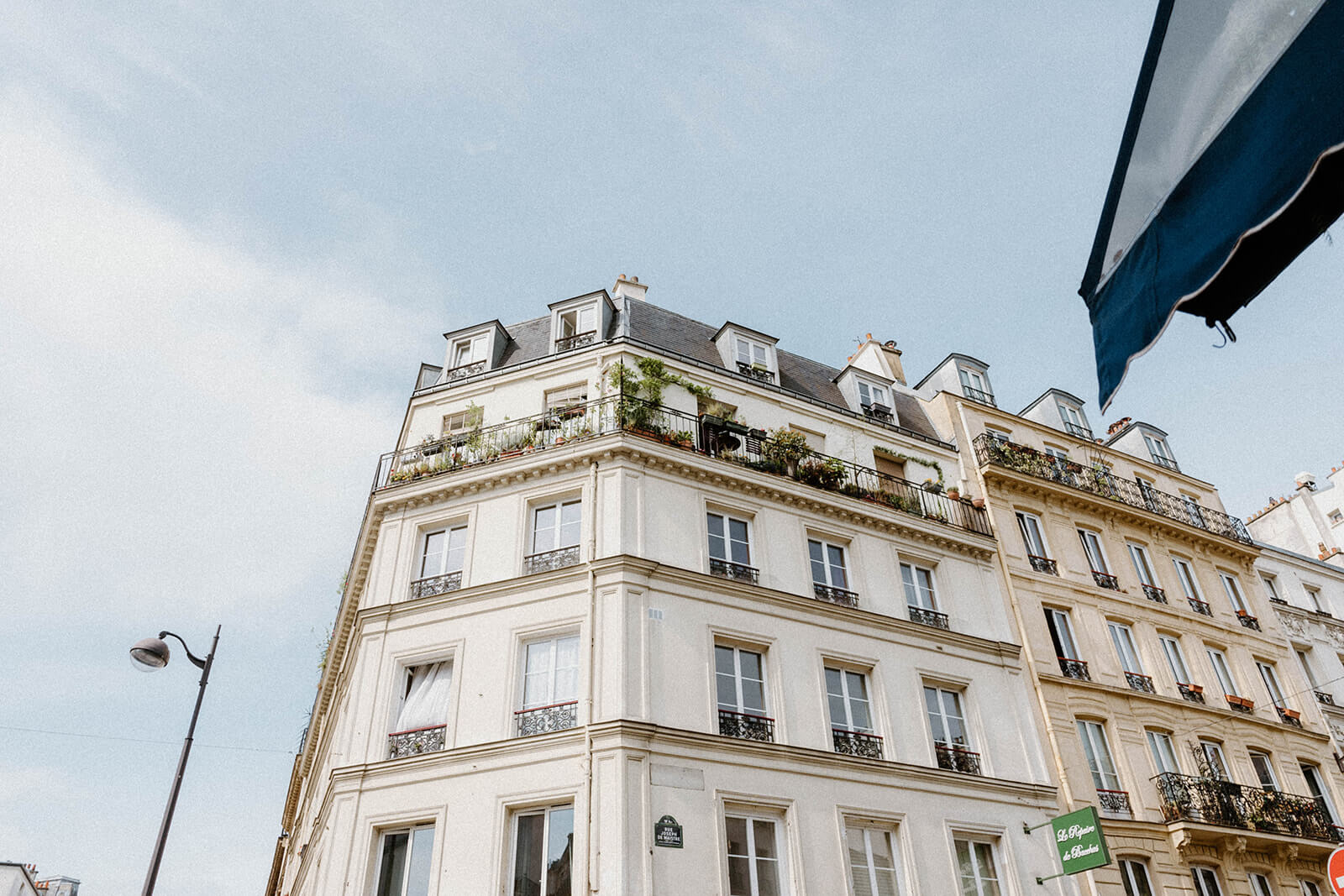 I Should Have Taken More Pictures in Paris | allisonmacy.com